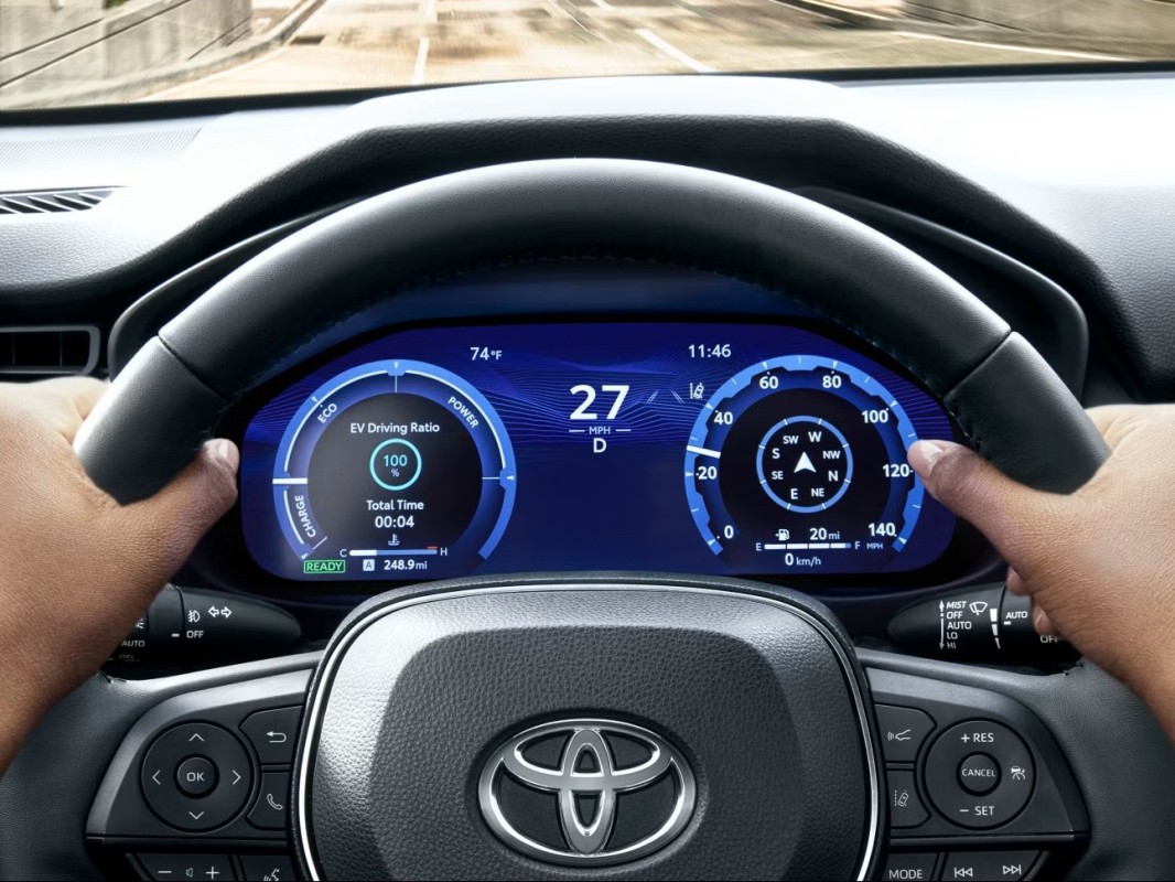 Toyota thinks it has finally figured out voice commands