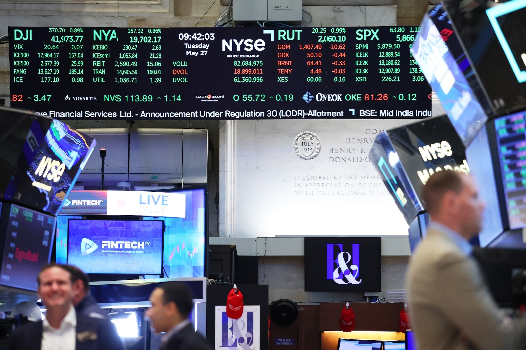 German trade hit by slump in exports