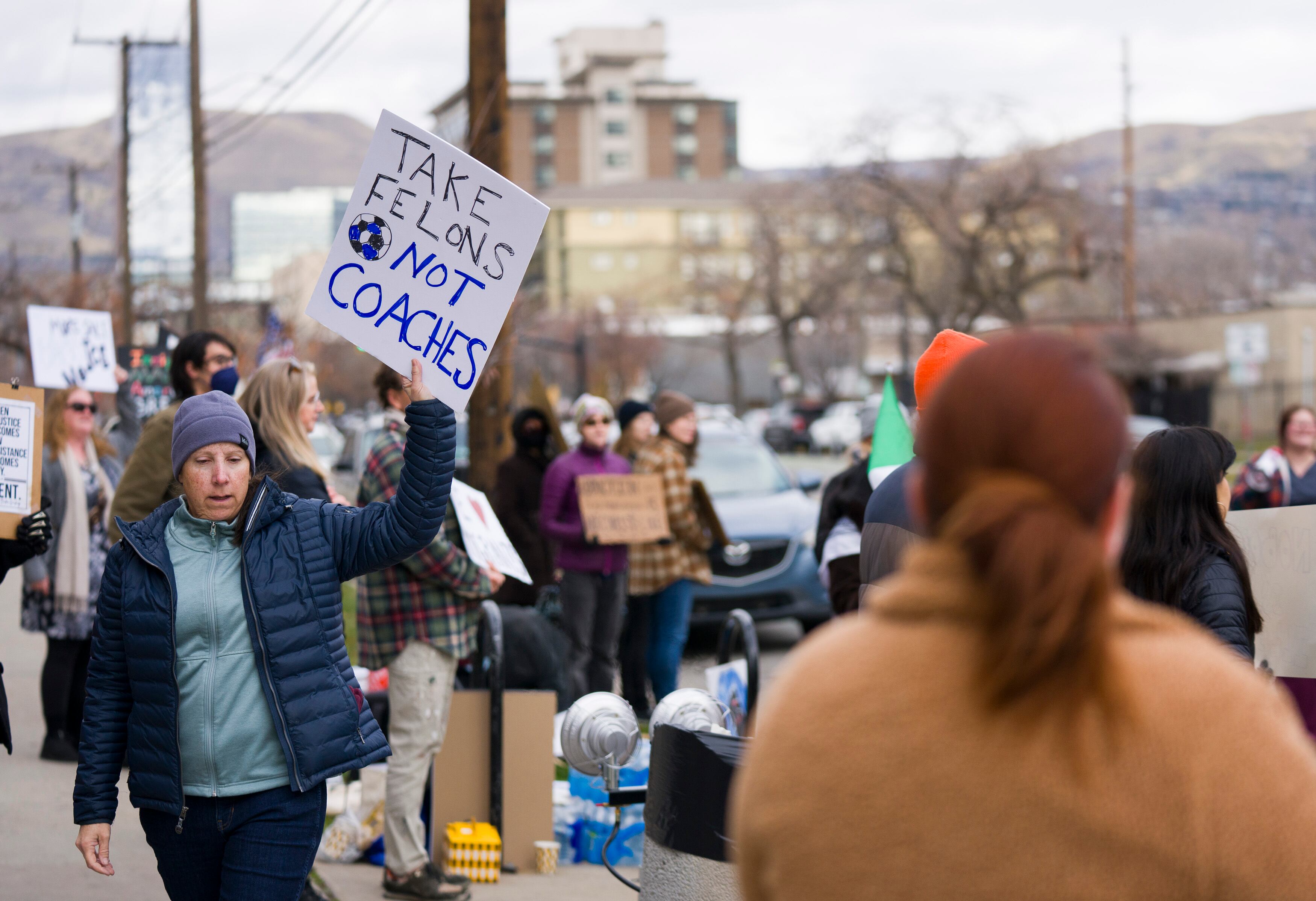 A Utah soccer coach was 'following exactly' process to get legal status — but ICE arrested him ...