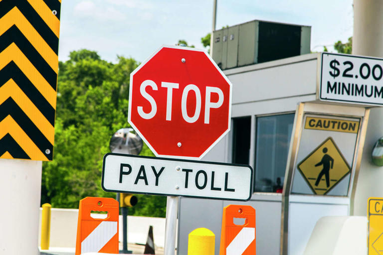 Drivers brace for toll hikes across Harris, Fort Bend counties in 2026