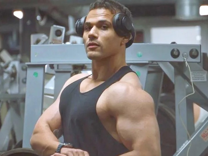 Fitness influencer Alessandro Antonicelli dead at 26 after cancer battle