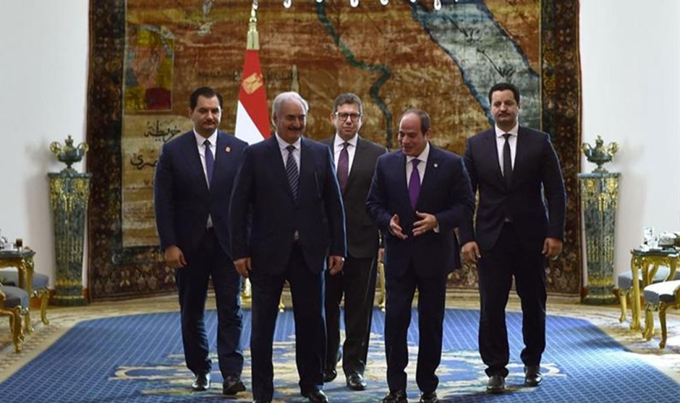 Η συνάντηση Σίσι και Χαφτάρ στο Κάιρο για την οριοθέτηση ΑΟΖ μεταξύ ...