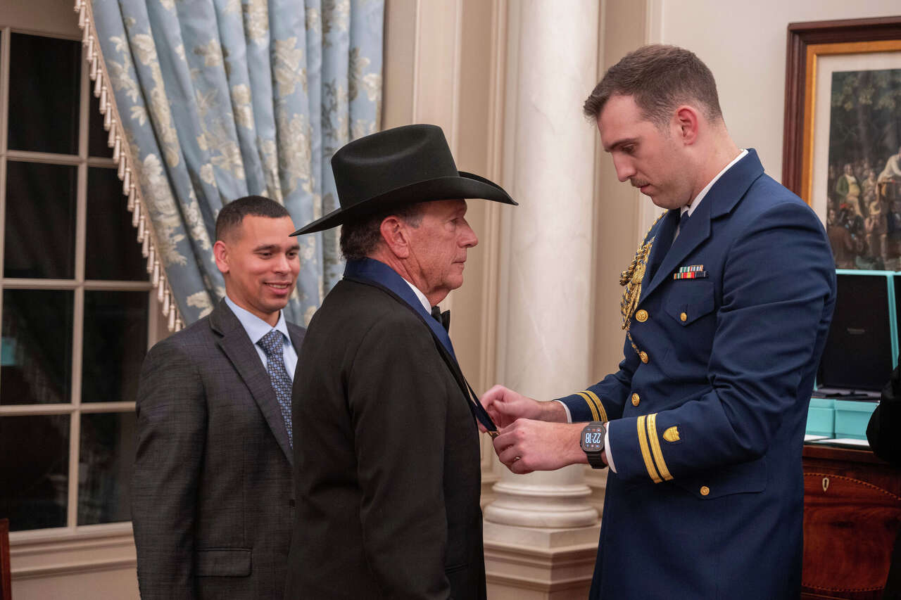 Photos: Kennedy Center Honors salute country superstar George Strait