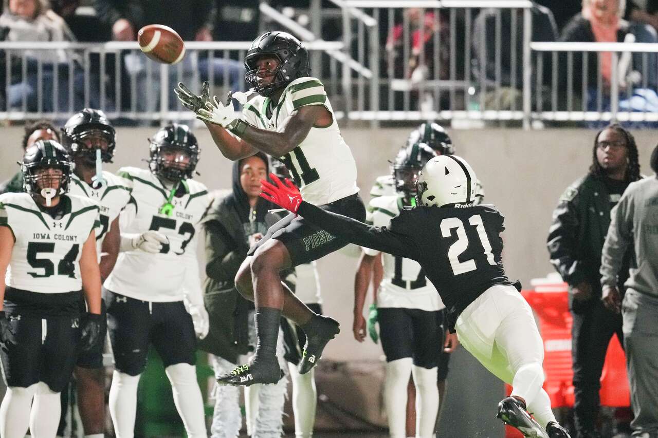 Despite another tough loss to Randle, Iowa Colony remains one of ...