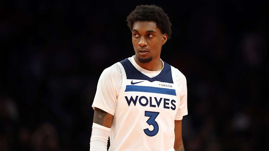 Jaden McDaniels is taking '3 and D' to another level this season