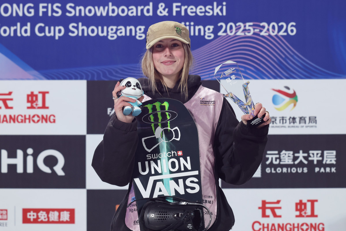 Mia Brookes wins her first FIS event of the season