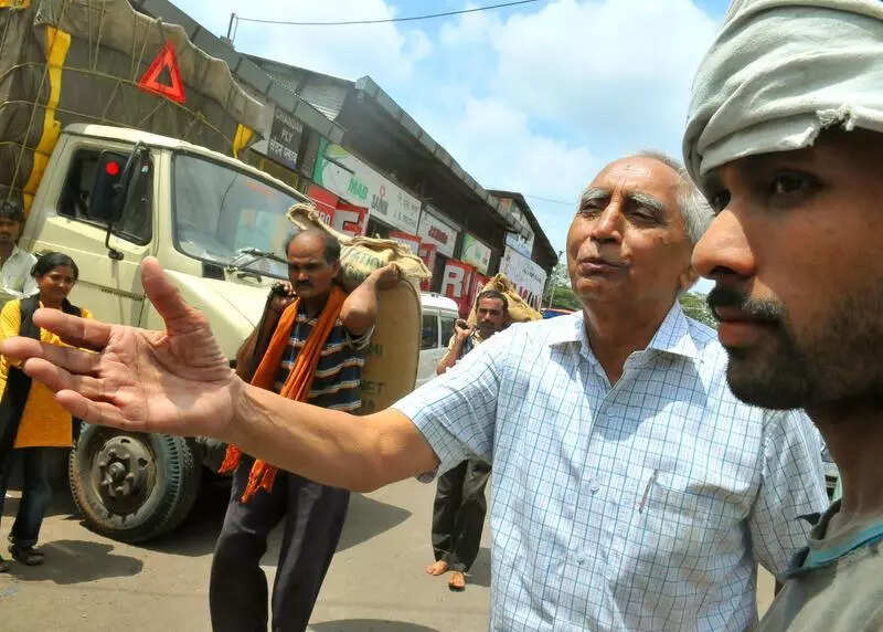 Social activist Baba Adhav, who spoke for unorganised sector, passes ...