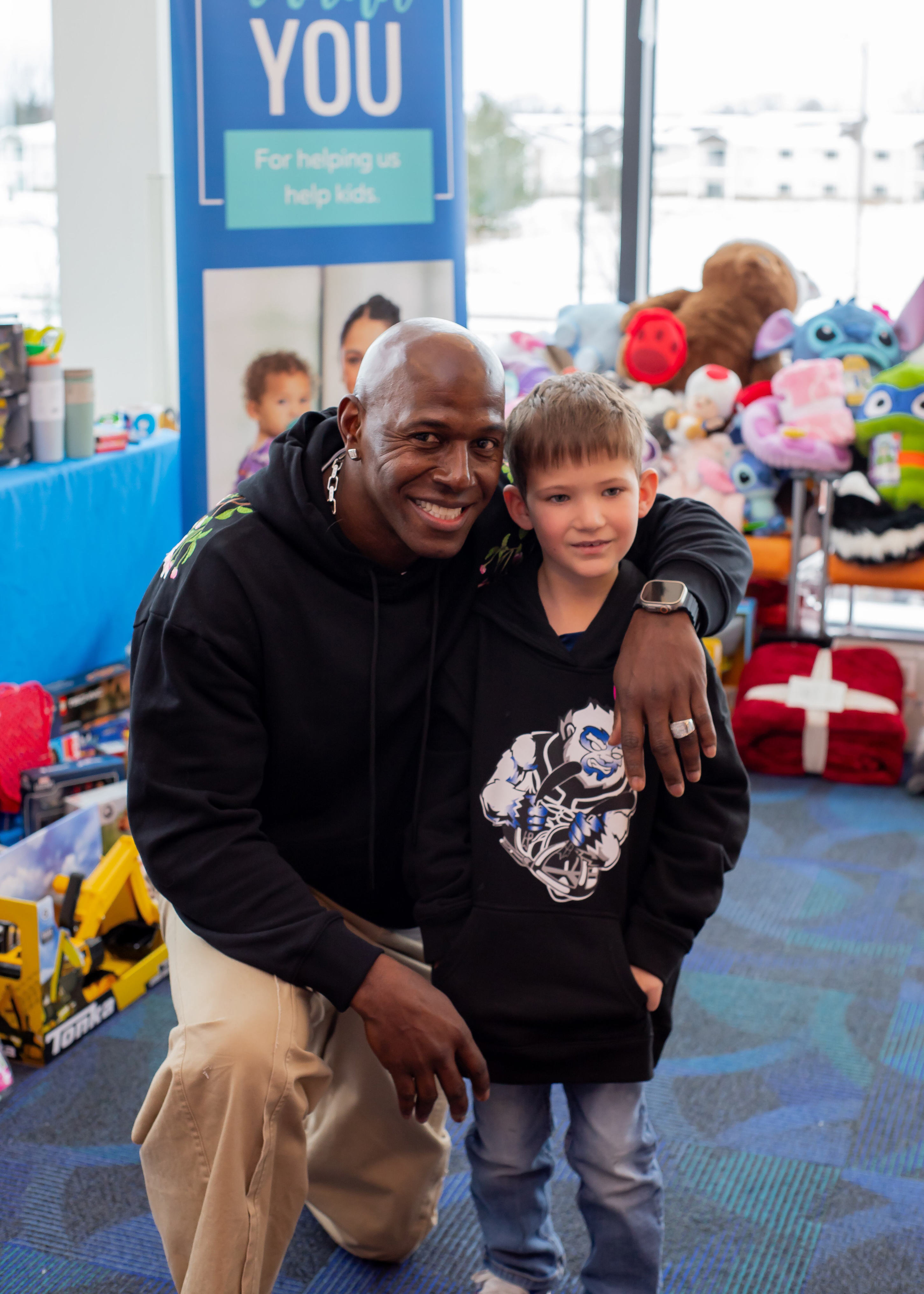 Donald Driver visits Appleton to hand out toys to kids as part of his ...