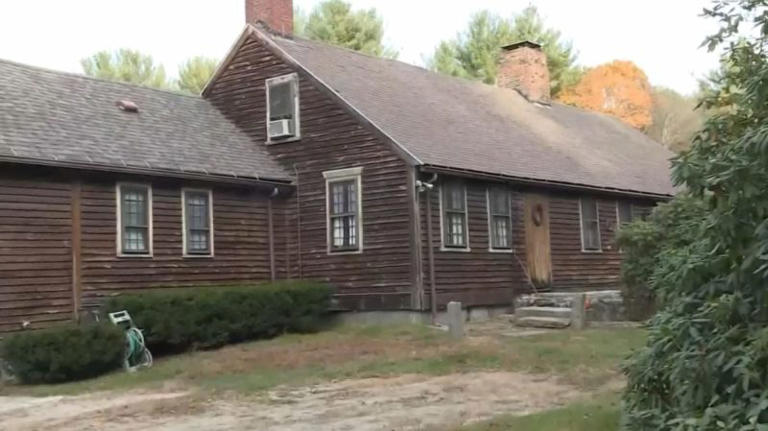 The Conjuring house owner has already signed deed over to Ghost Hunters ...