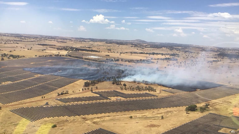 Wellington North solar farm grass fire burns almost 100ha
