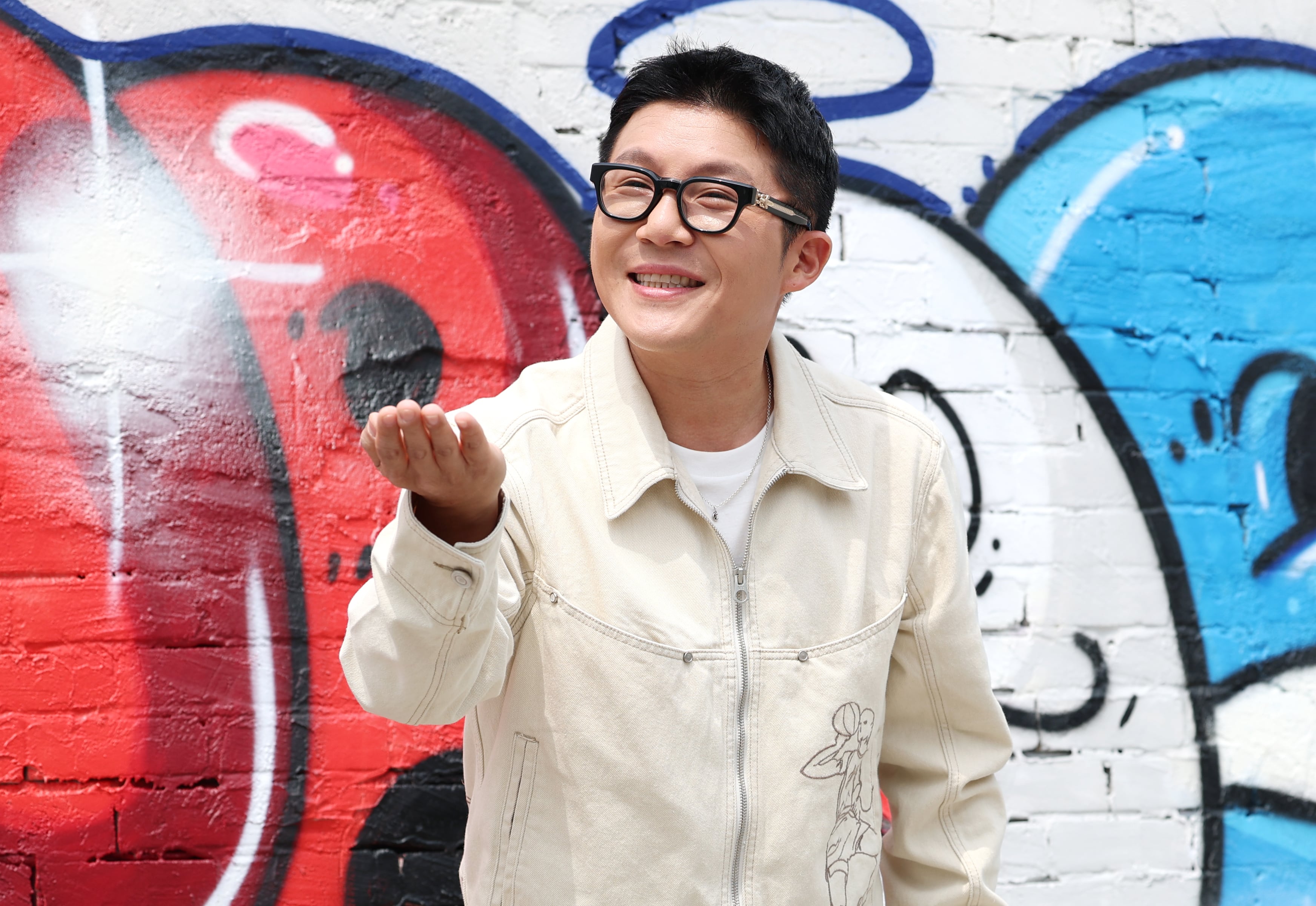 Cho Sae-ho denies organized crime ties, apologizes for connections