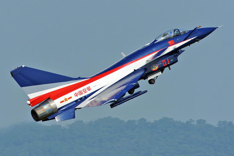 The 10 best Chinese military planes