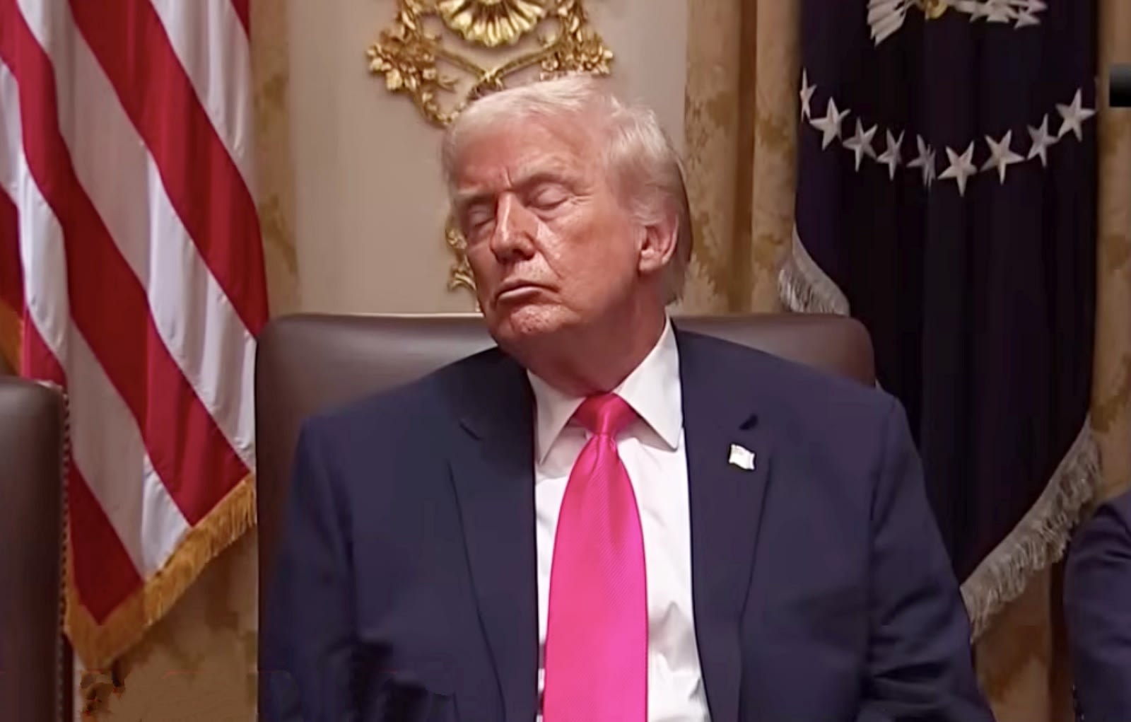 'Dozy Don' Trump bolts awake after nodding off, still alert to comment ...