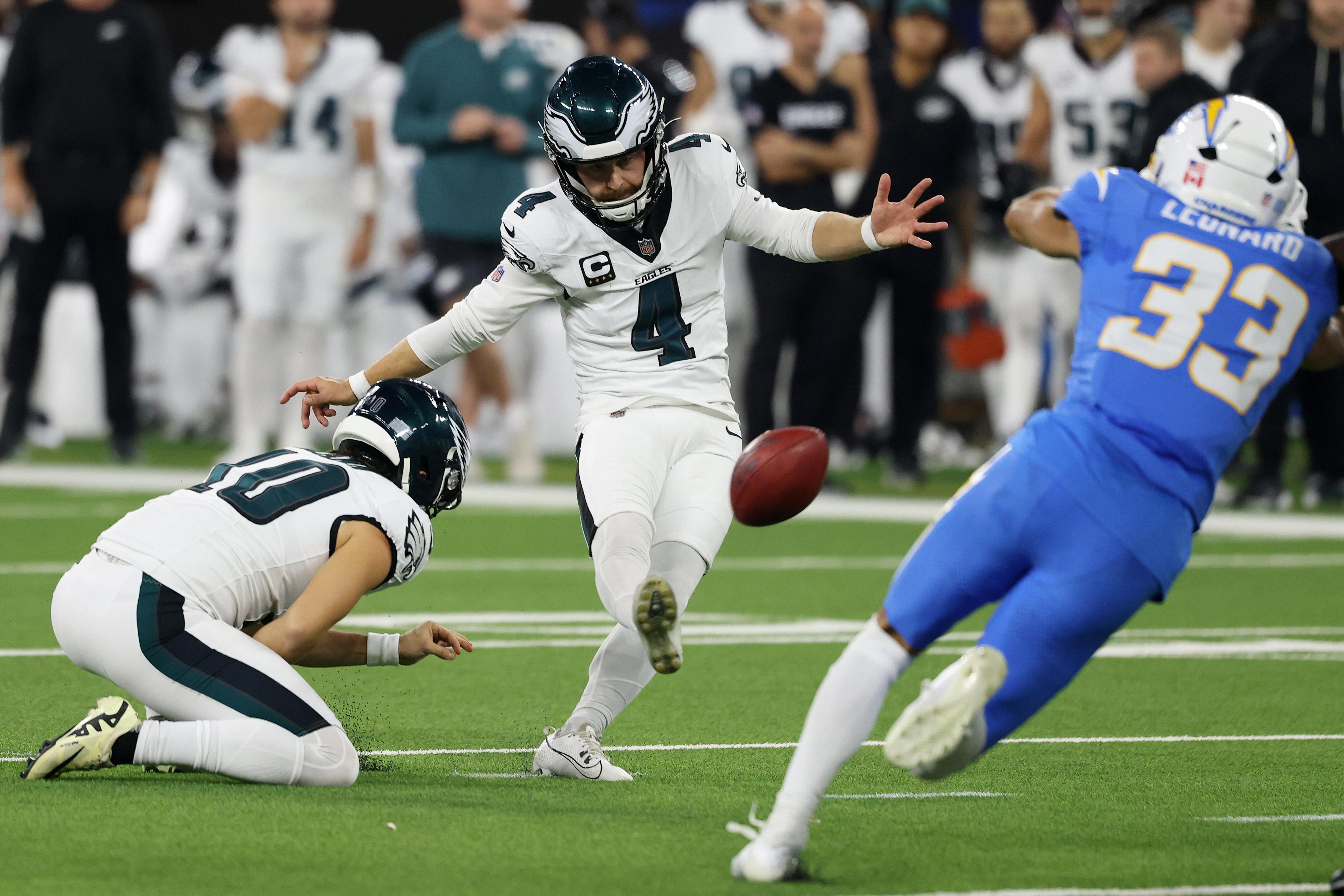 Will Eagles bring in kicker as Jake Elliott keeps missing field goals?