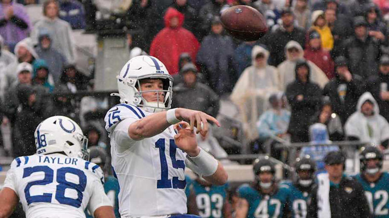 Injuries continue to plague Colts' quarterback problems