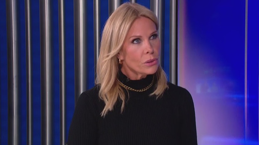 Cheryl Hines recounts breaking out in hives after meeting Trump