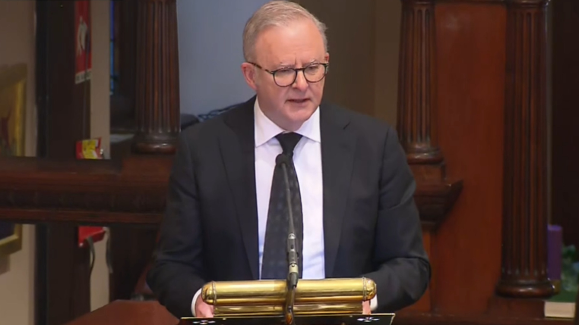 Prime Minister pays tribute to the 'remarkable' Graham Richardson