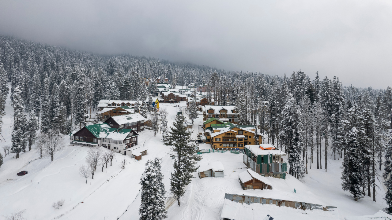 Where to see snow near Delhi: The best winter spots under 500 km