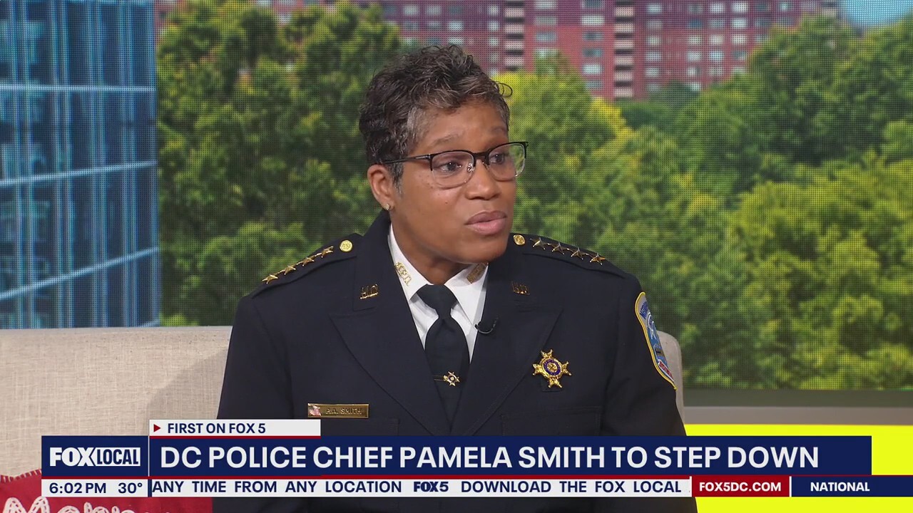 DC police chief Pamela Smith announces she will resign