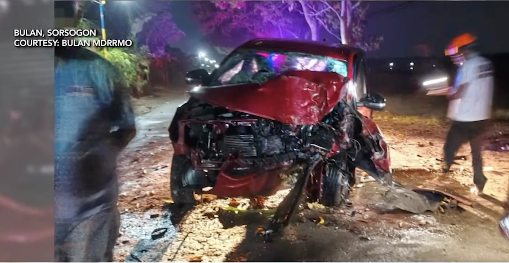 MPV driver dies after crashing into gate post in Sorsogon