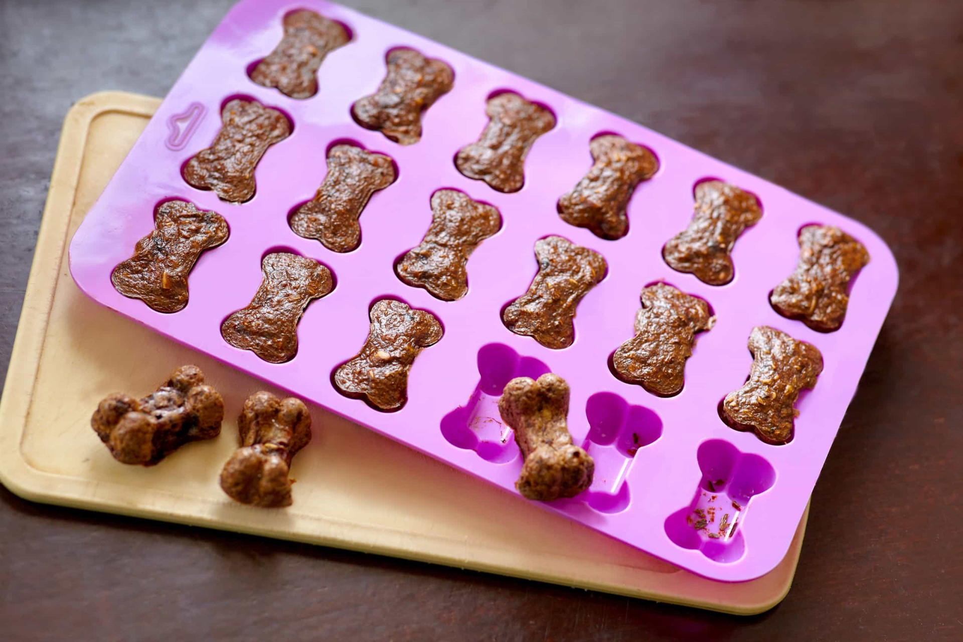 Easy homemade dog treat recipes