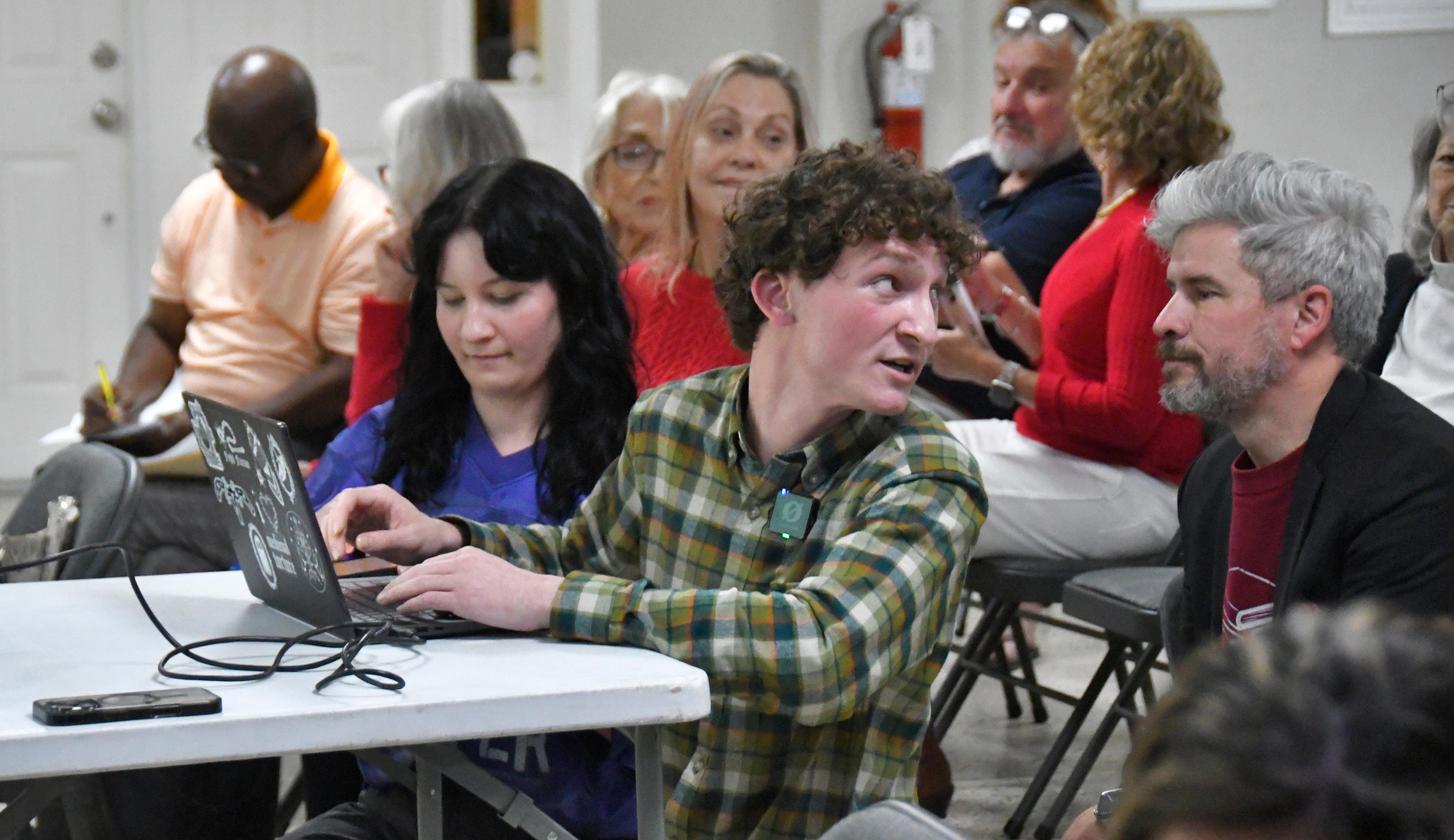 Locals strategize at town hall ahead of '26 Brevard school board election