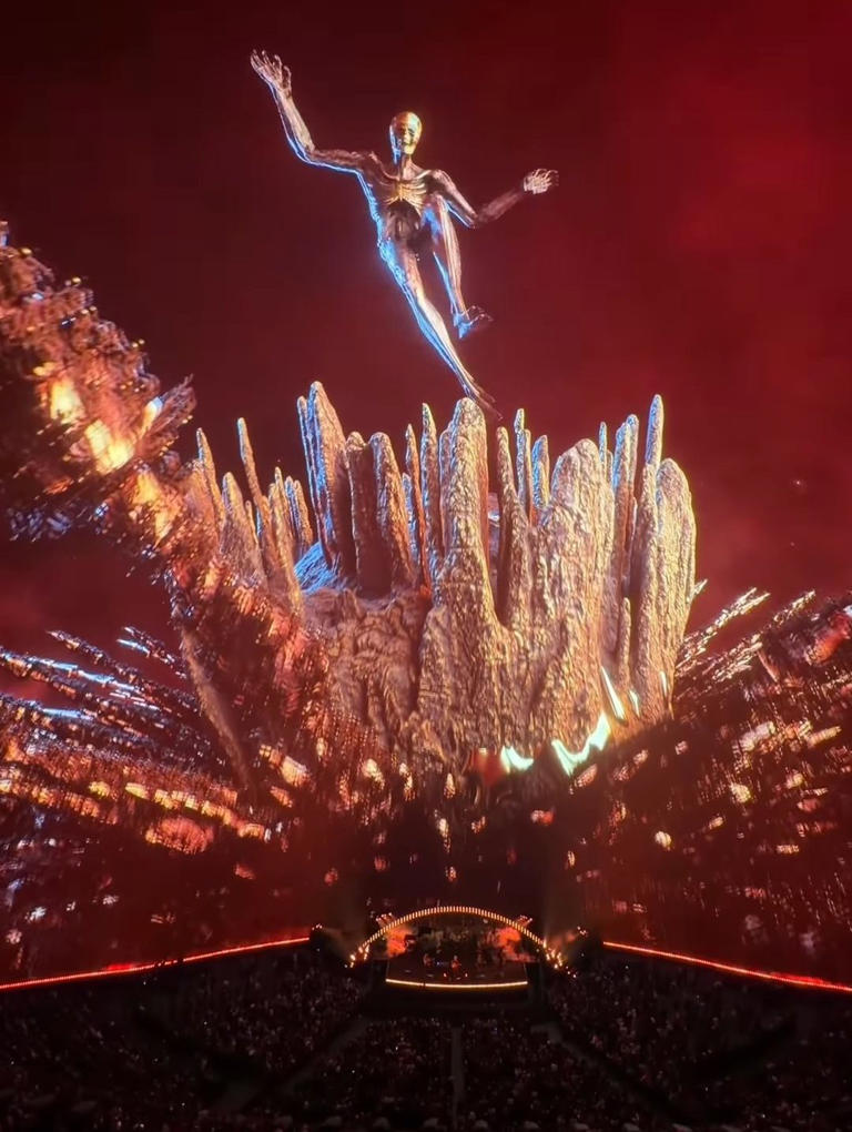 Music star terrifies fans with 'satanic ritual' gig