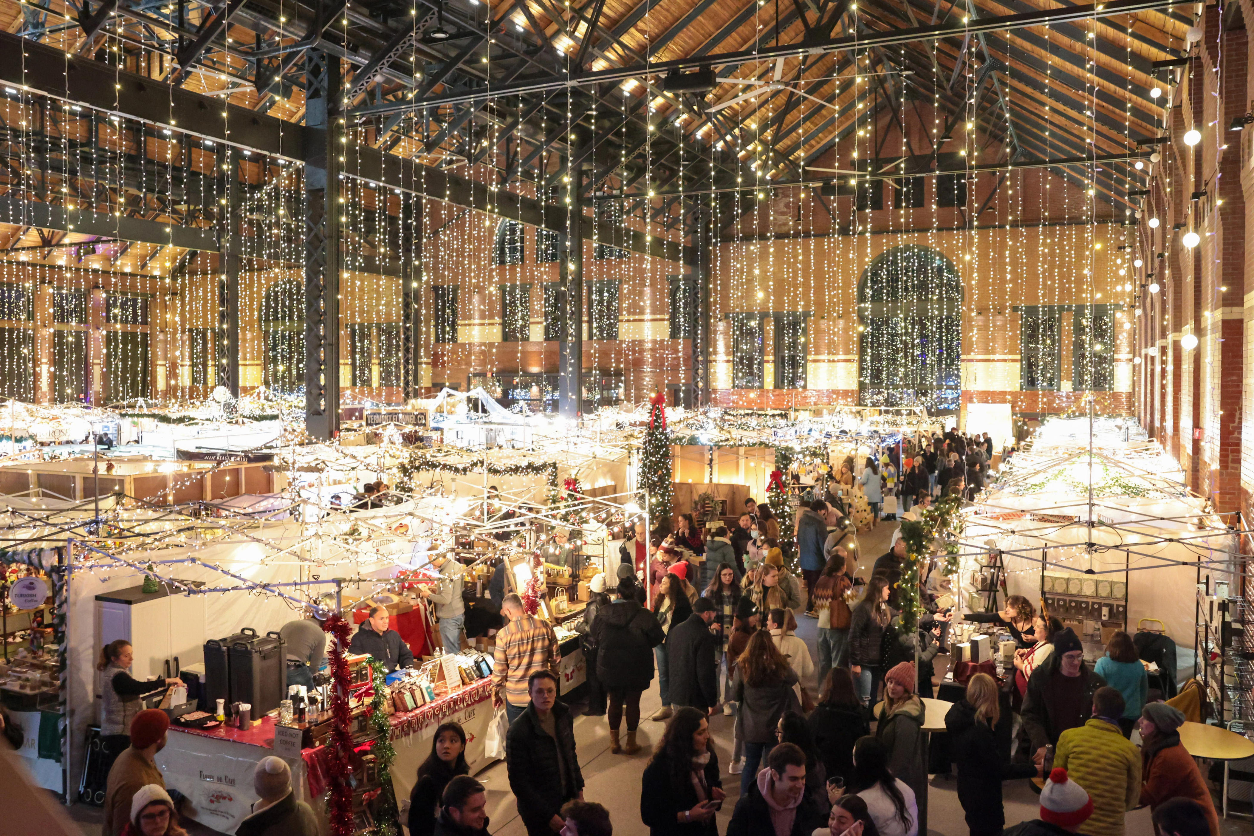 Here are 5 European-style holiday markets to shop at in New England