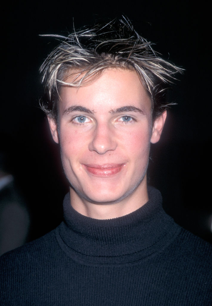 Beloved ’90s heartthrob has stepped away from Hollywood and is now ...