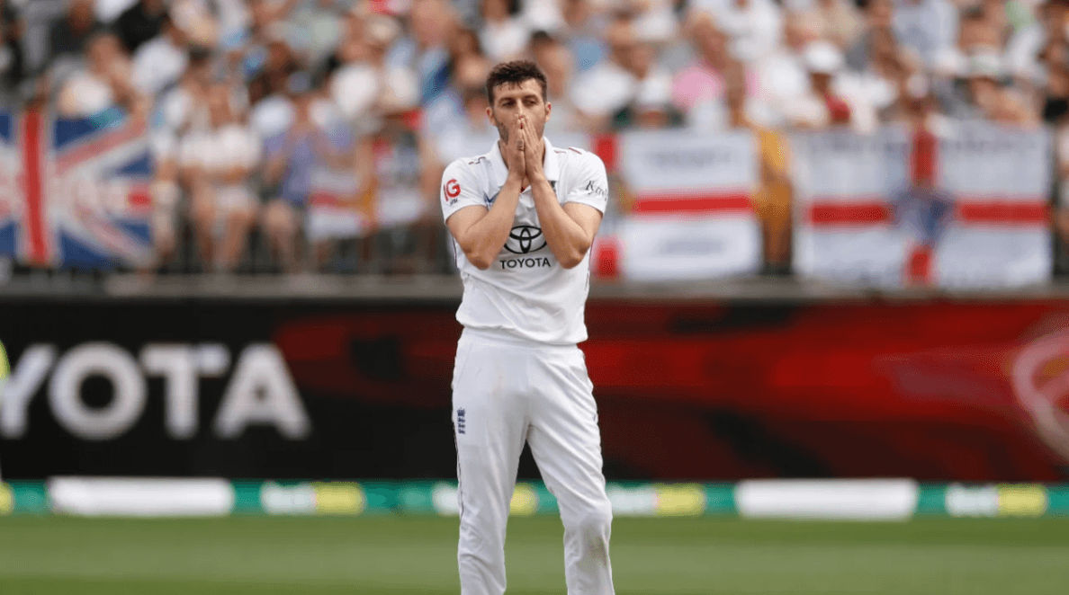 Mark Wood gutted! Will miss the rest of Ashes with knee injury spiked up