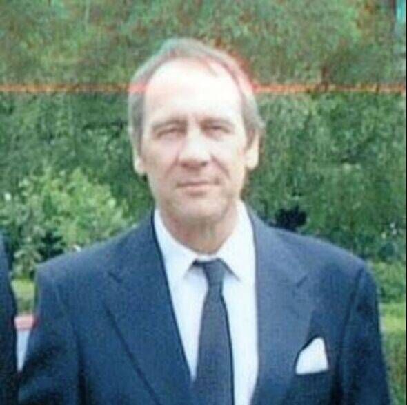 Sisters in suicide pact who charged motorway before stabbing man had ...