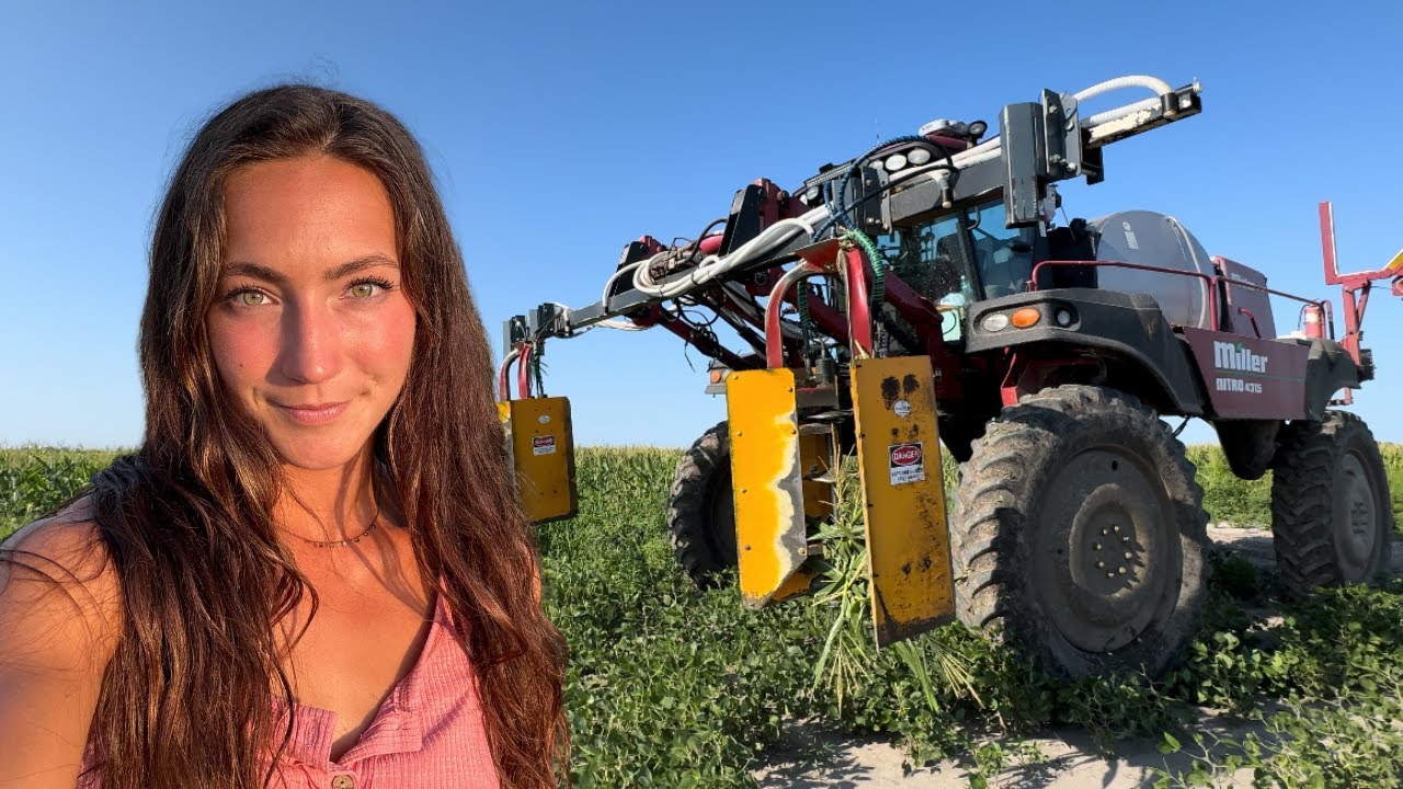 Mastering the controls of the destroyer 🚜 ️