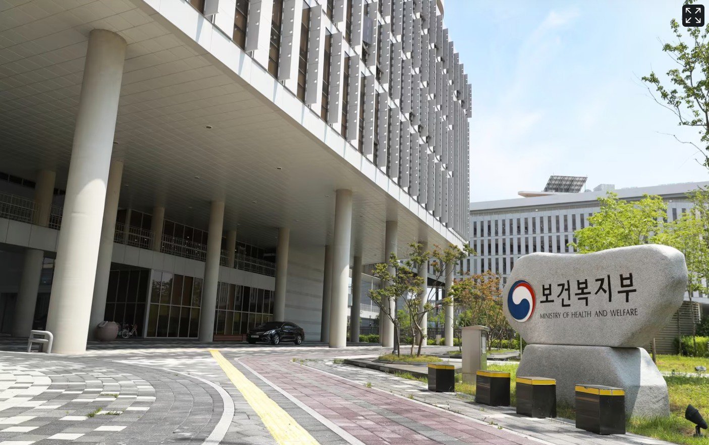 연락 끊긴 성인 자녀 있어도 의료급여 받는다... 26년만에 의료급여 부양비 폐지