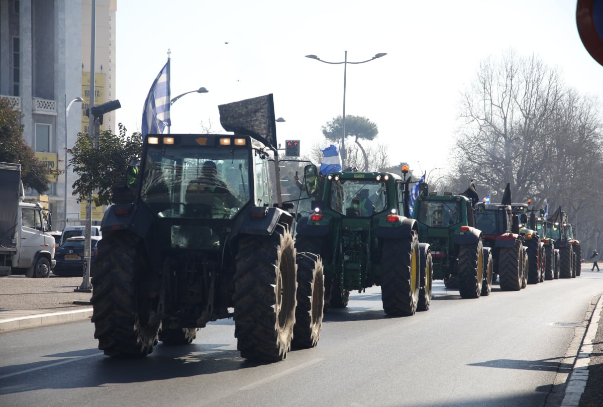 Η απόφαση για κλείσιμο του λιμανιού της Θεσσαλονίκης διχάζει τους ...