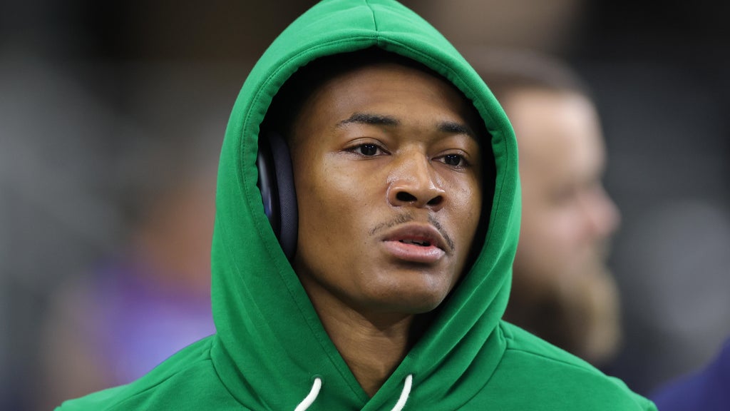 DeVonta Smith dealing with multiple injuries before Philadelphia Eagles ...
