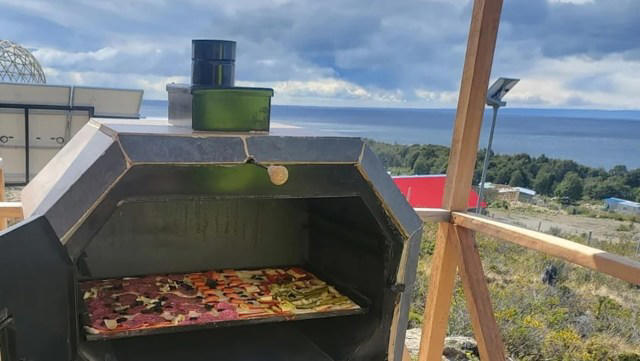 Family shares tour of off-grid compound in wilderness: 'How exciting'