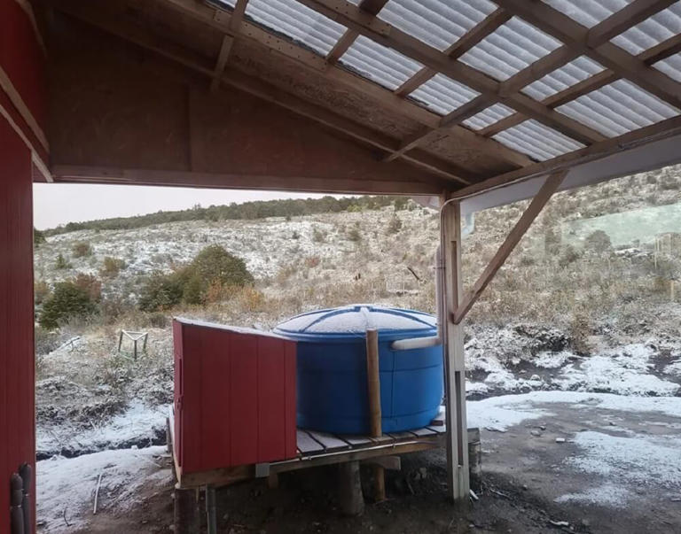 Family shares tour of off-grid compound in wilderness: 'How exciting'