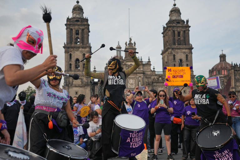 Women march in Mexico City to protest gender violence