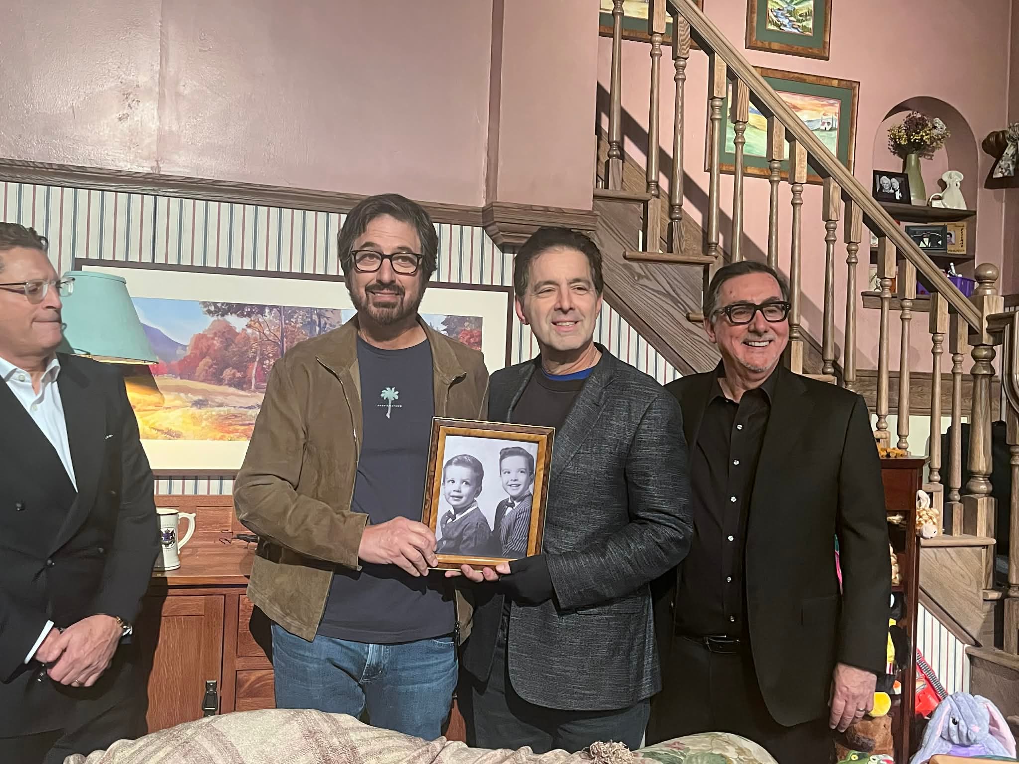 Long Island Welcomes Ray Romano Home At Opening Party For 'Everybody ...