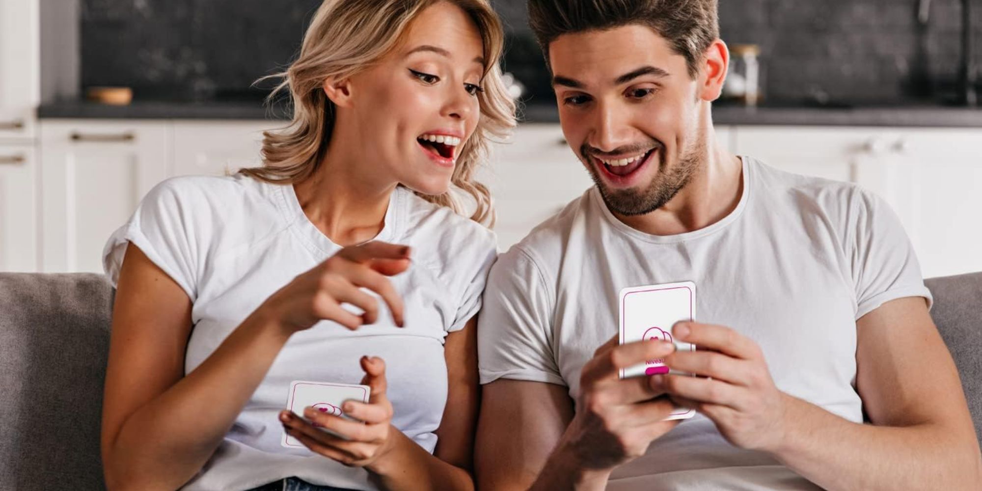 Best-seller d'Amazon : voici le jeu de cartes préféré des couples pour ...