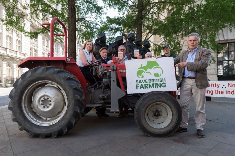 Farmers banned from bringing tractors to Budget Day protest outside ...