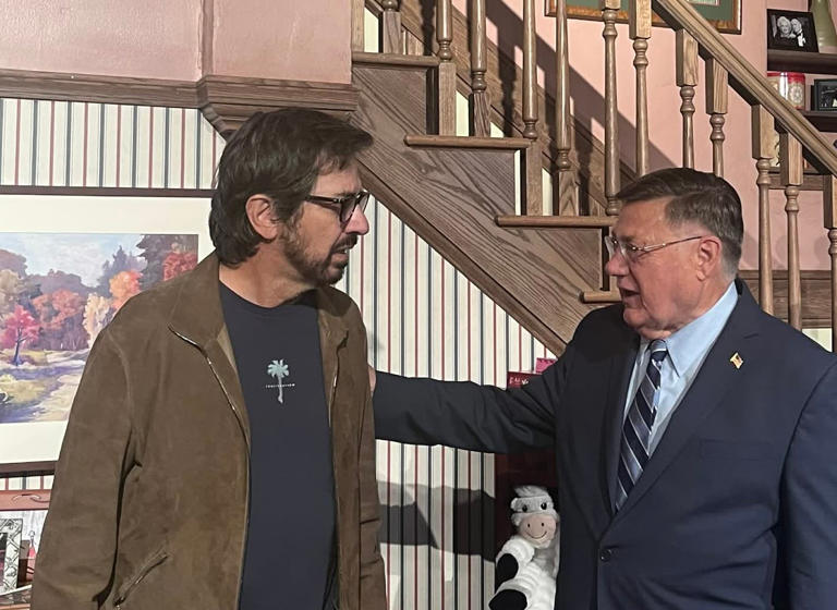 Long Island Welcomes Ray Romano Home At Opening Party For 'Everybody ...