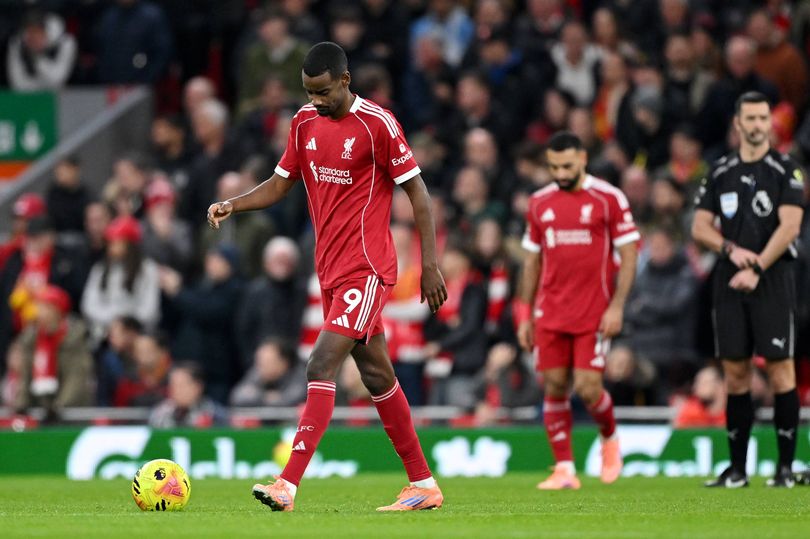 Alexander Isak at centre of Liverpool disagreement in 'fuming' Hugo ...