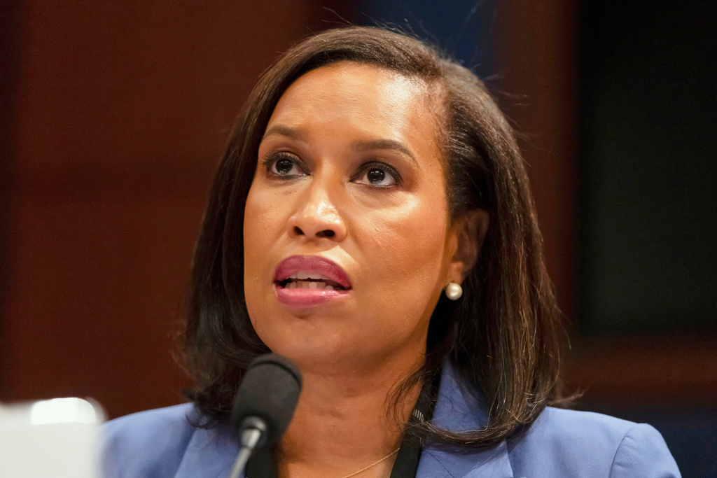 DC Mayor Bowser announces she won't seek fourth term, as Trump's ...