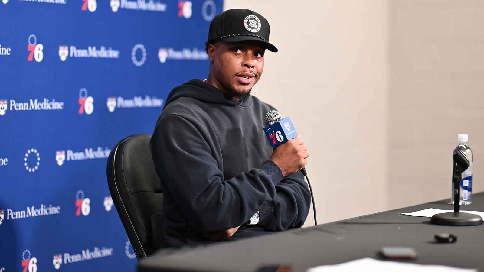 76ers’ Kyle Lowry makes crying guarantee whenever Raptors retire his jersey