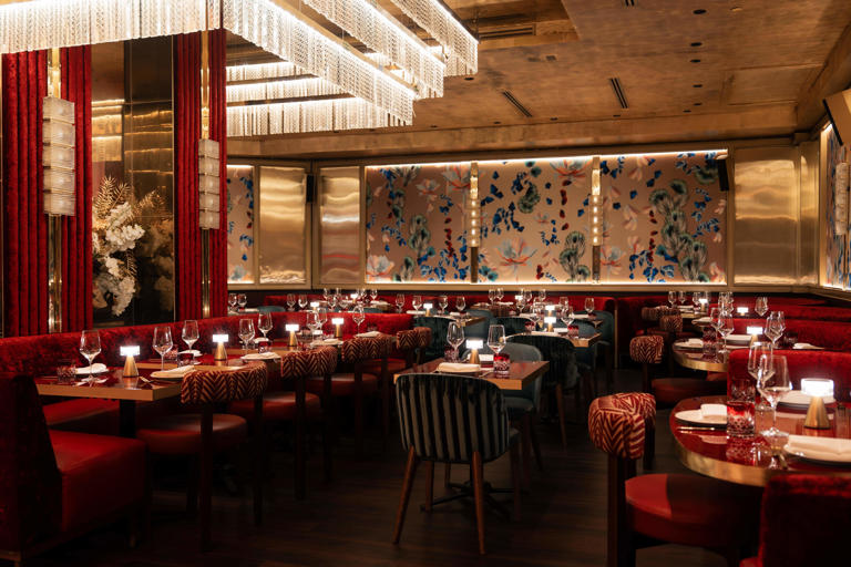 The Miami Beach restaurant with the $1,000 steak reopens with a bang