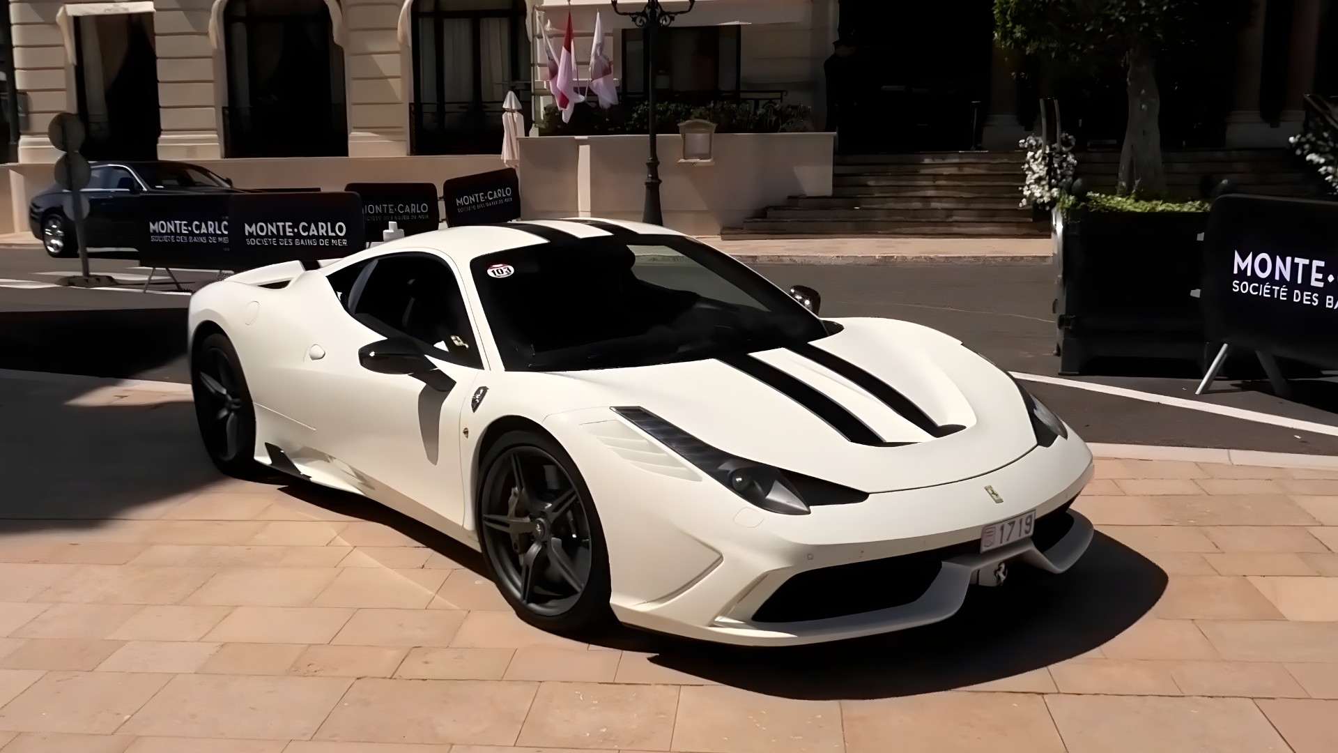 $450.000 Ferrari 458 Speciale in Monte Carlo