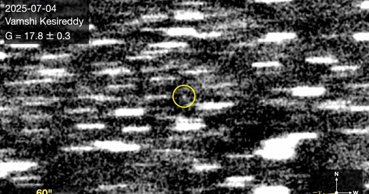 In new 3I/ATLAS image, two glowing ion tails and a faint anti-tail stun ...