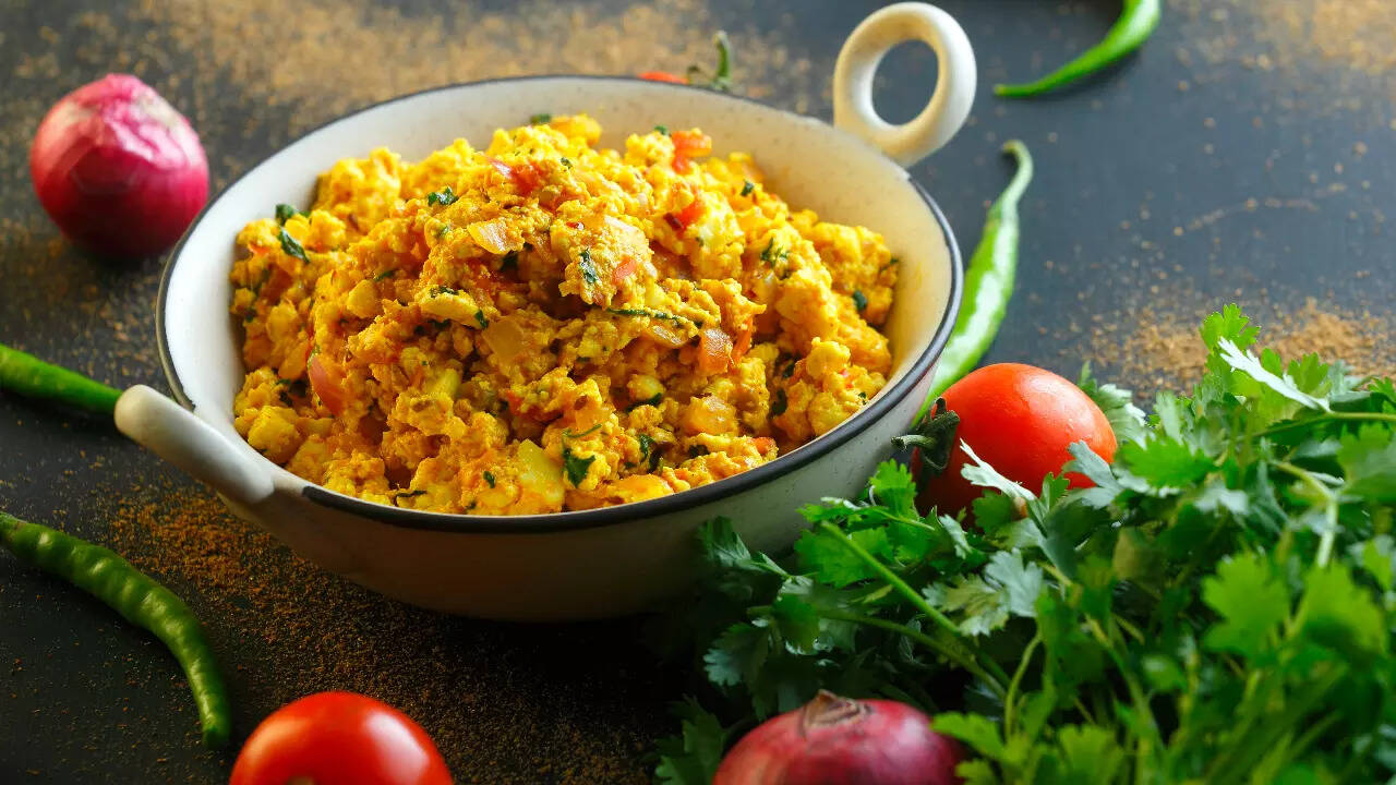 8 protein-rich Egg and Paneer dishes for breakfast