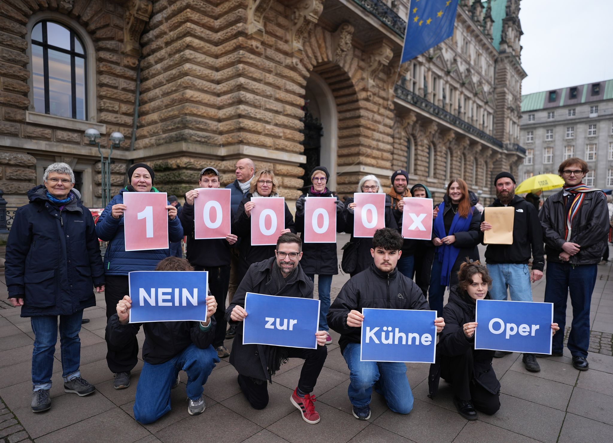 10.000 Unterschriften gegen geplante neue Oper
